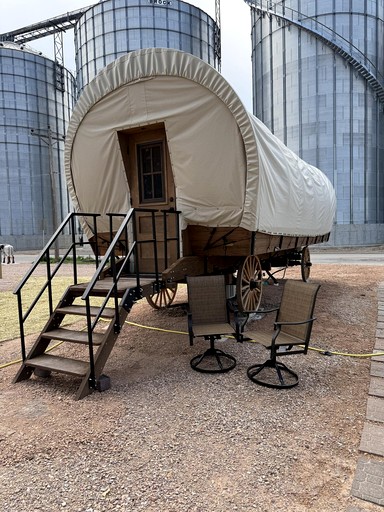 South Glamping Wagon | Wall, South Dakota | Glamping Hub