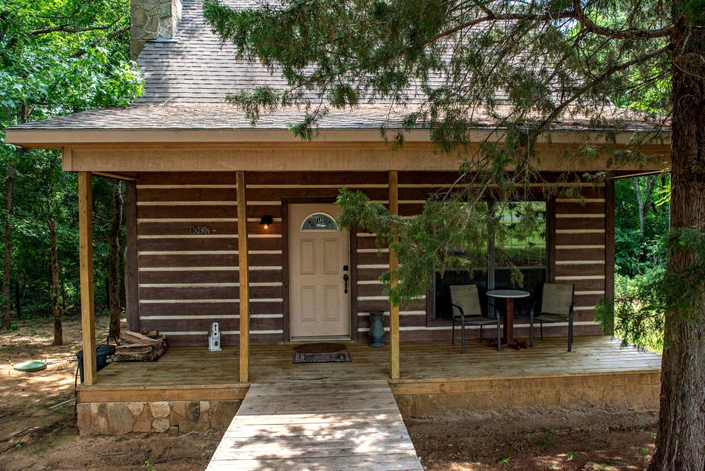 Aspen - Rustic Chic Cabin in East Texas, Cabins, Lindale, United States ...