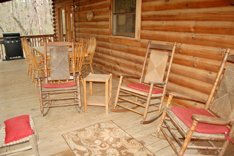 Beautiful Log Cabin In the Lake Lure~ close to Mirror Lake ~ WiFi, Log Cabins, Lake Lure, United ...