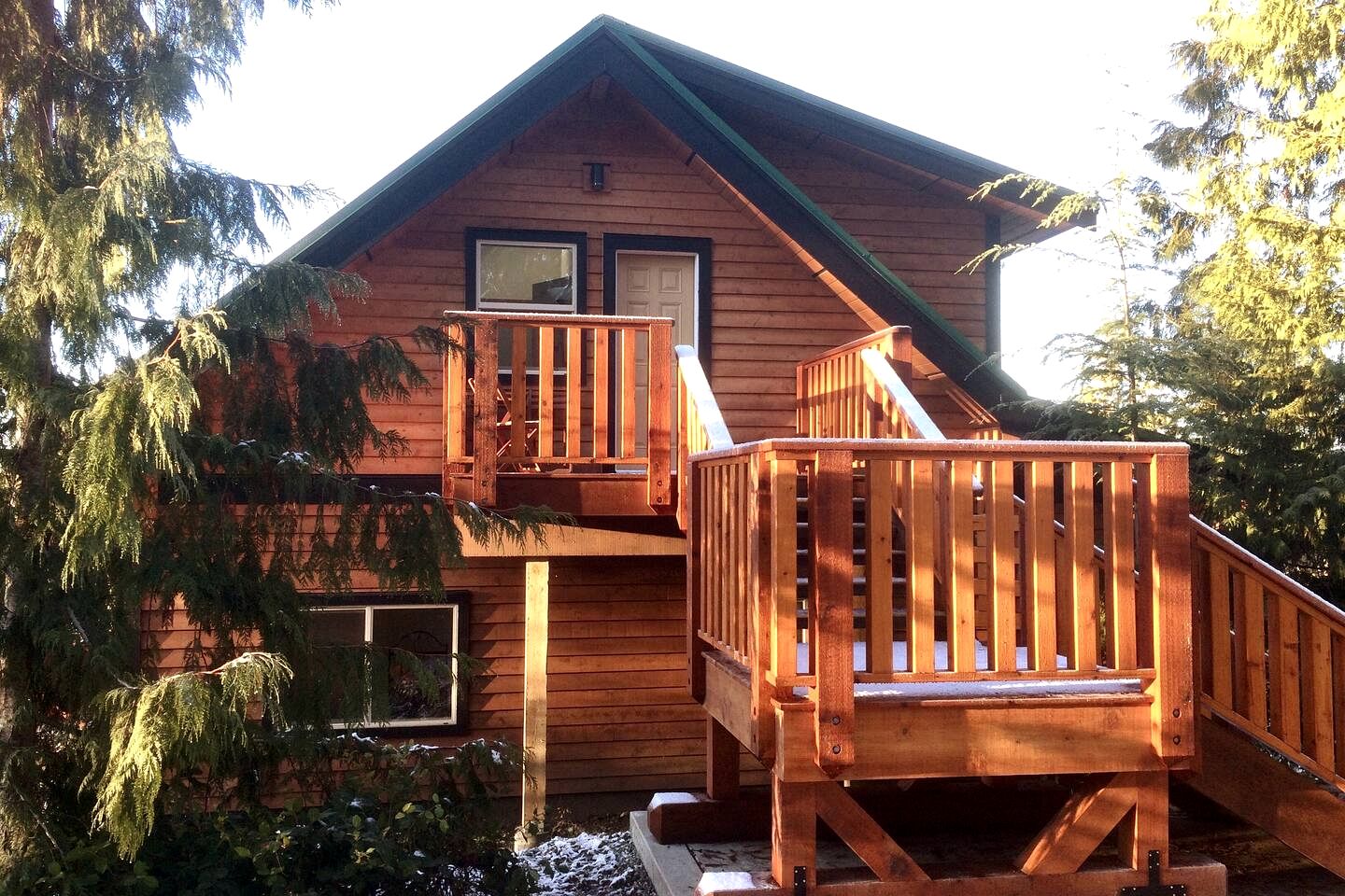 Bright 2-Bdrm with Deck on Ocean View Property | Sunshine Coast ...