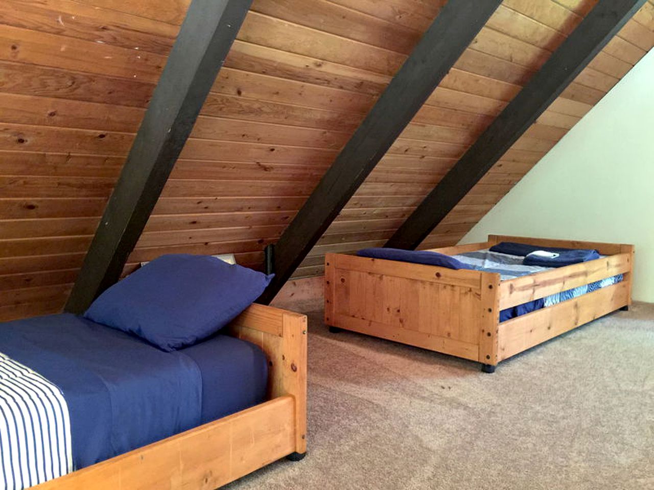 RU-Cabin #99 - Mt. Baker Lodge, Cabins, Glacier, United States of ...