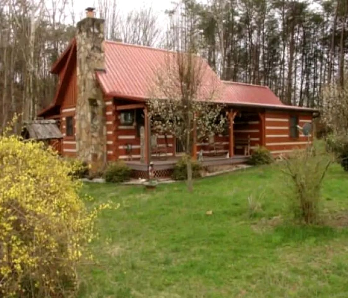 Cozy Country Cabin | Hot Tub + Outdoor Charm | Kodak, Tennessee ...