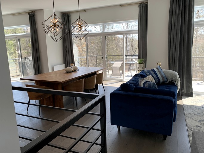 The Lakeside Getaway, Cottages, Val des Monts, Canada | Glamping Hub