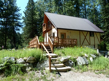 Mountain Cabins | North Cascades National Park | Cascade Cabins
