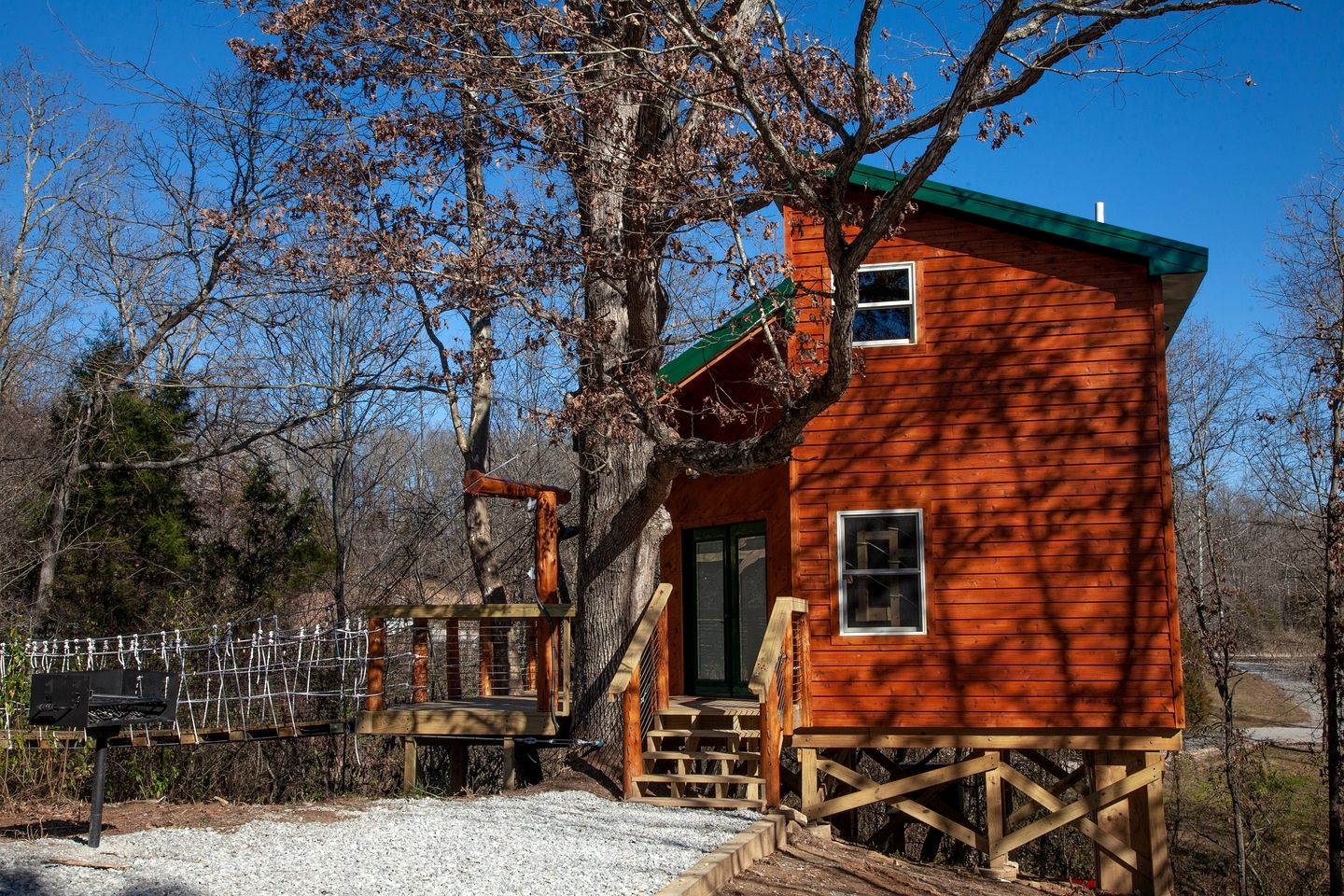 Treehouse at Shawnee Forest Cabins, Tree Houses, Herod, United States ...