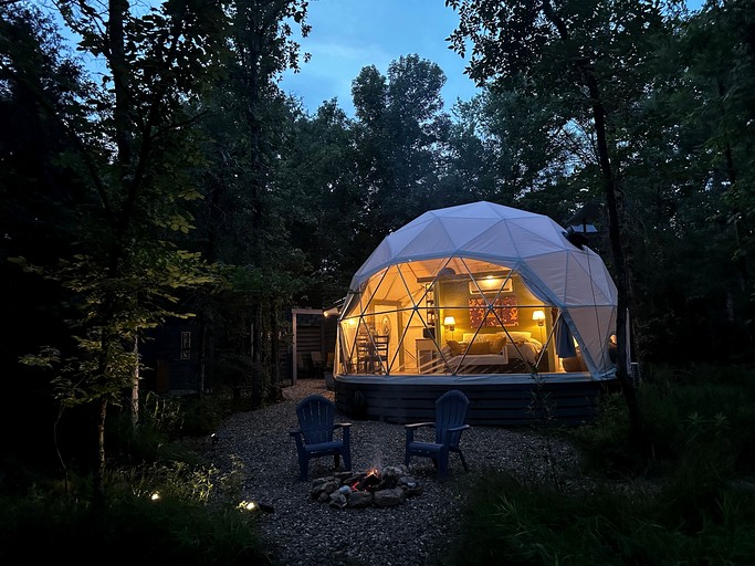 The Honey Dome, Domes, Broken Bow, United States of America | Glamping Hub