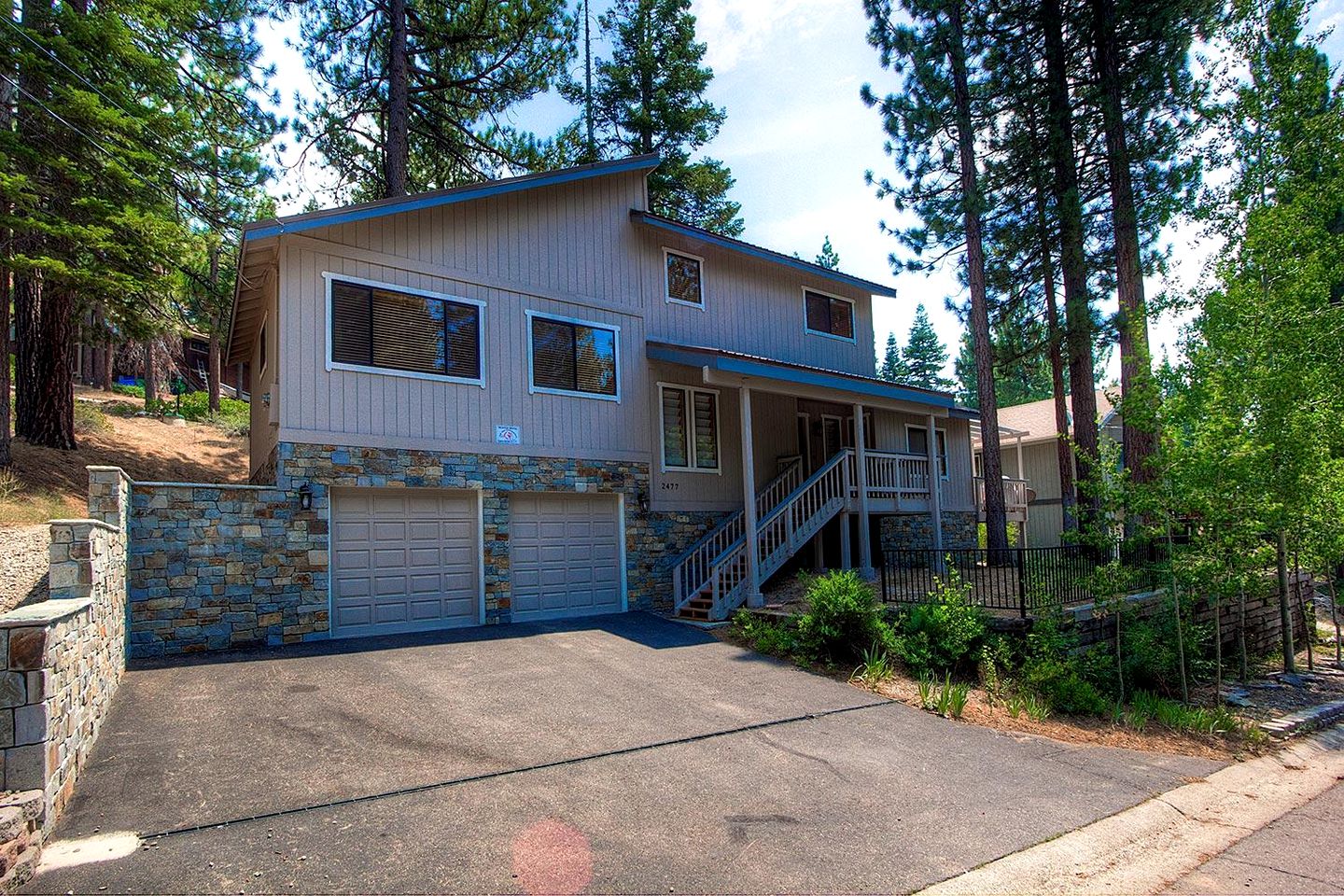 Lupine Lodge, Cabins, South Lake Tahoe, United States of America ...