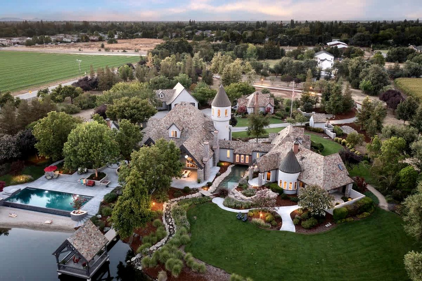 Luxury Castle Retreat at UC Davis, Castles, Davis, United States of ...