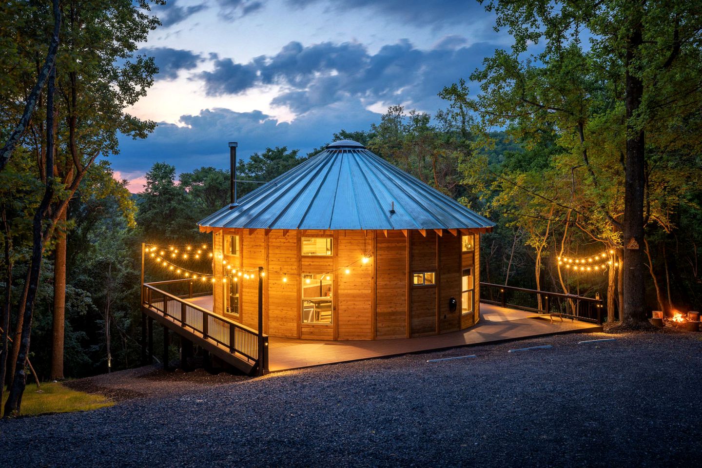 Shenandoah Yurt: Hot Tub~Wood Stove~WiFi~EVcharger, Yurts, Stanley ...