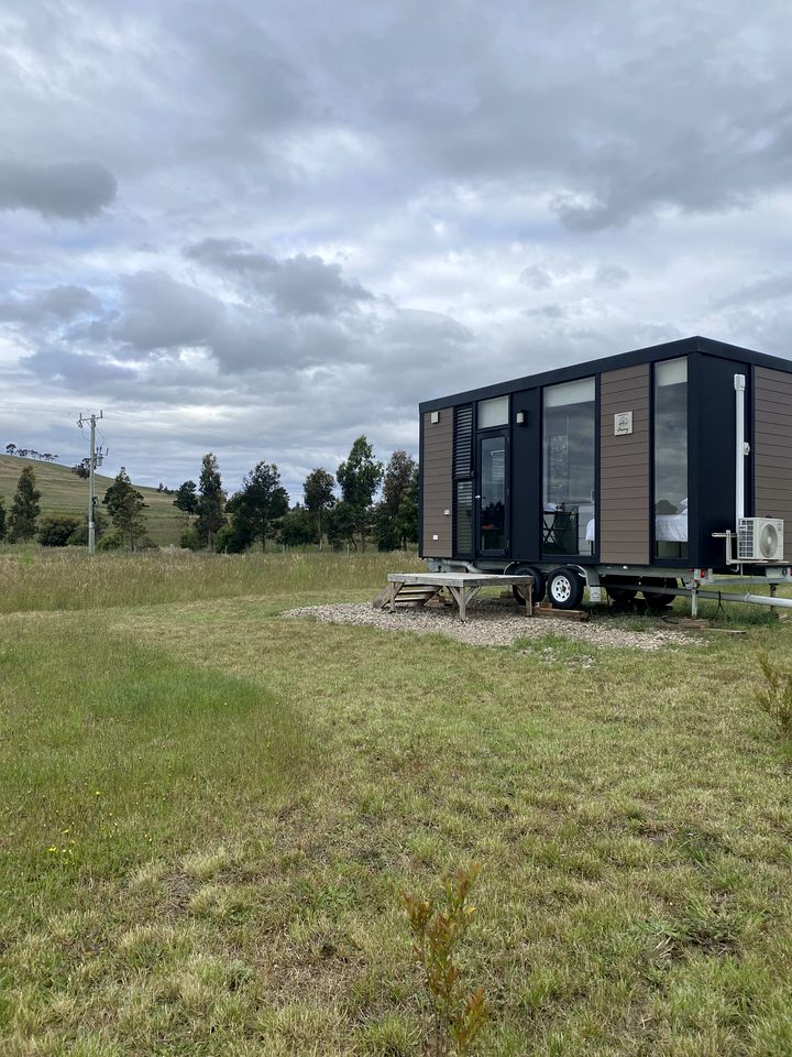 RU - Maluridae Sunset Views, Tiny Houses, Smeaton, Australia | Glamping Hub