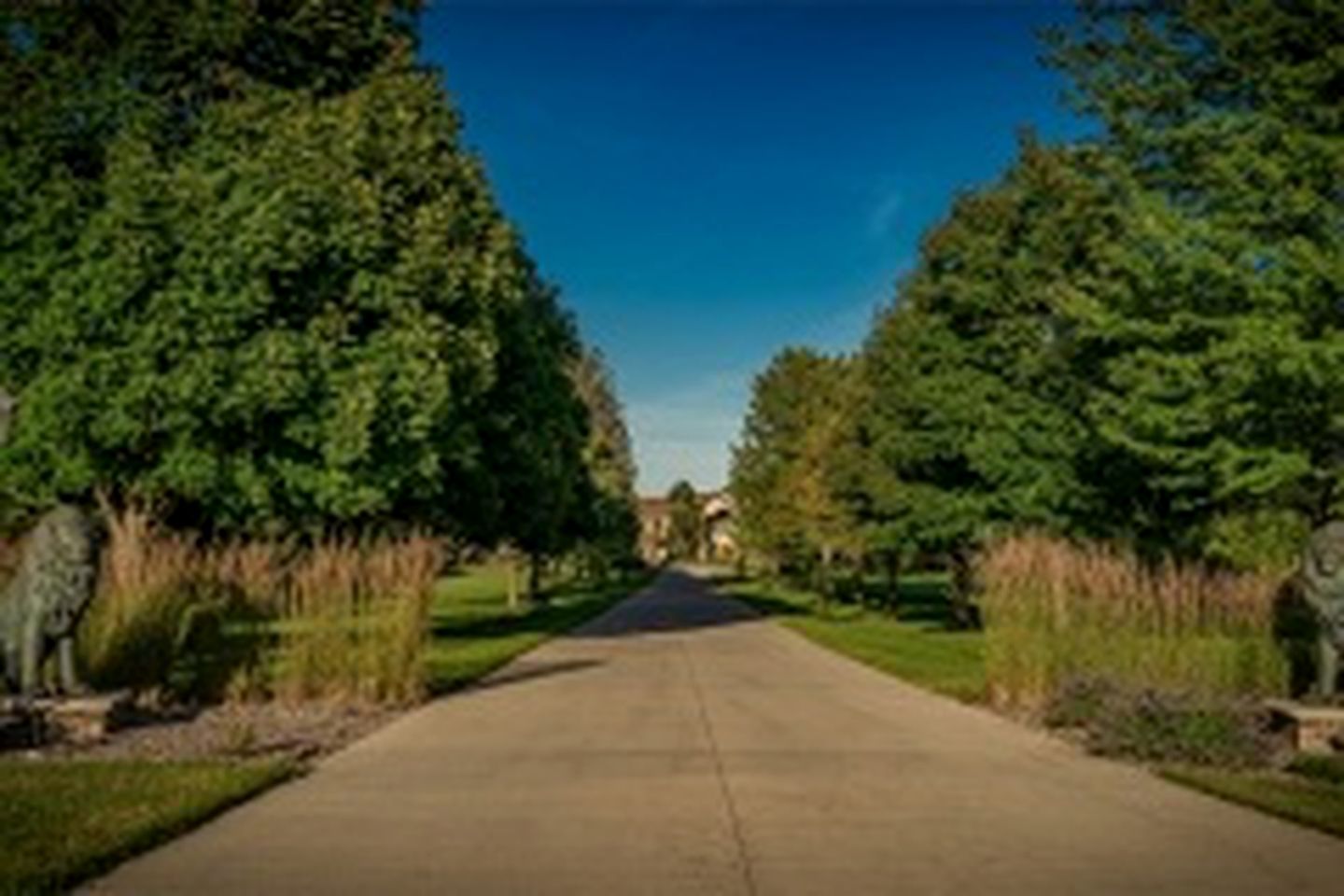 Mansion on the Lake, Vacation Rentals, Newton, United States of America ...