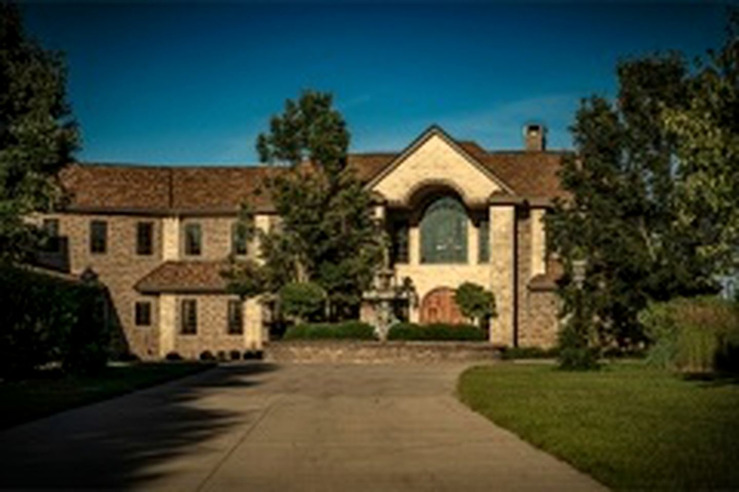 Mansion on the Lake, Vacation Rentals, Newton, United States of America ...