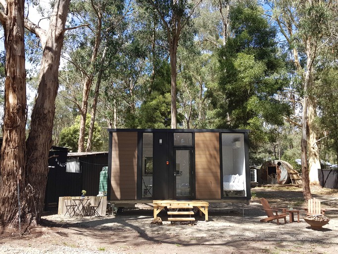 Mountain Ash Cabin, Tiny Houses, Castella, Australia | Glamping Hub