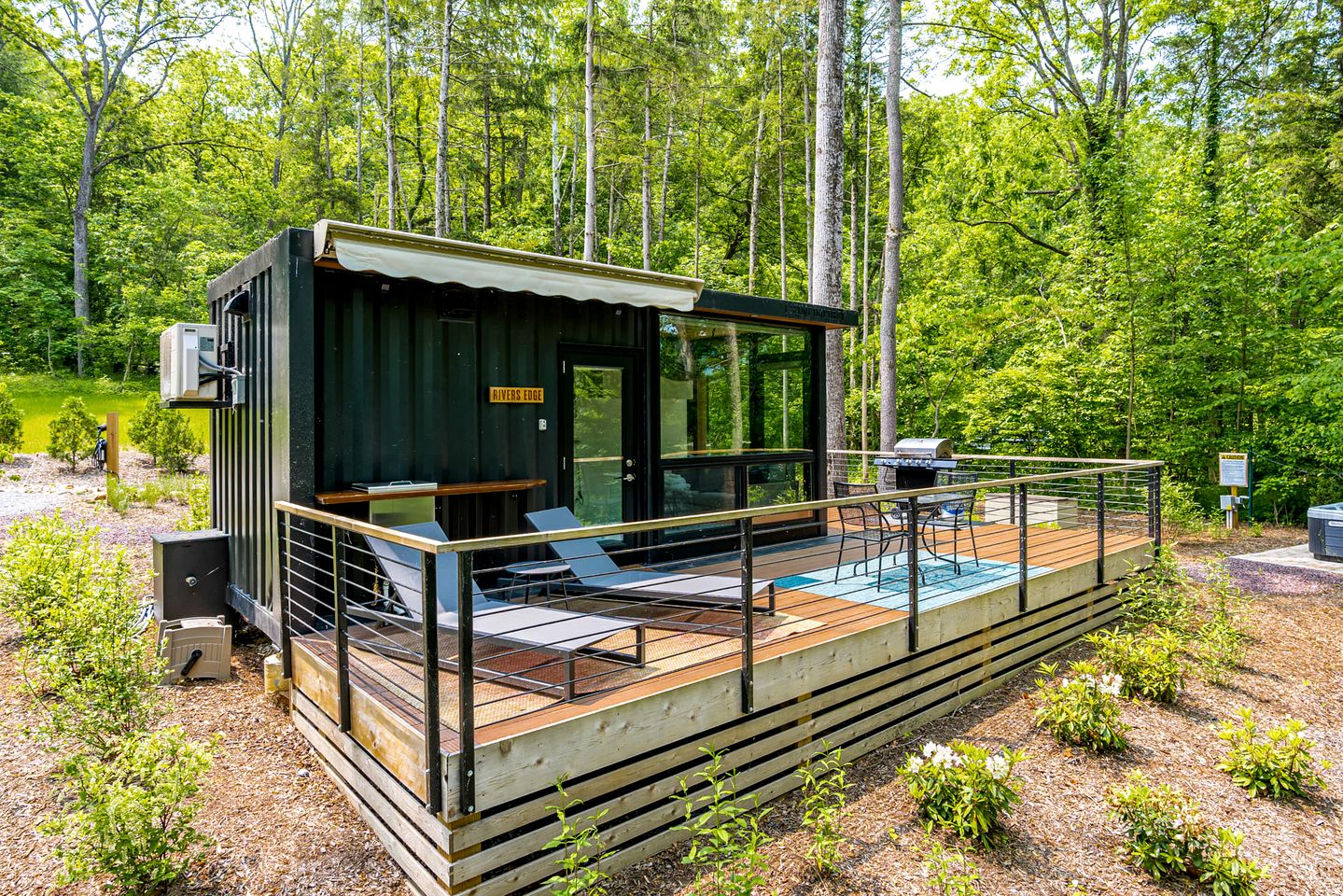 Modern Riverside Cabin w Hot Tub, Fire Pit, Kayaks, Containers ...