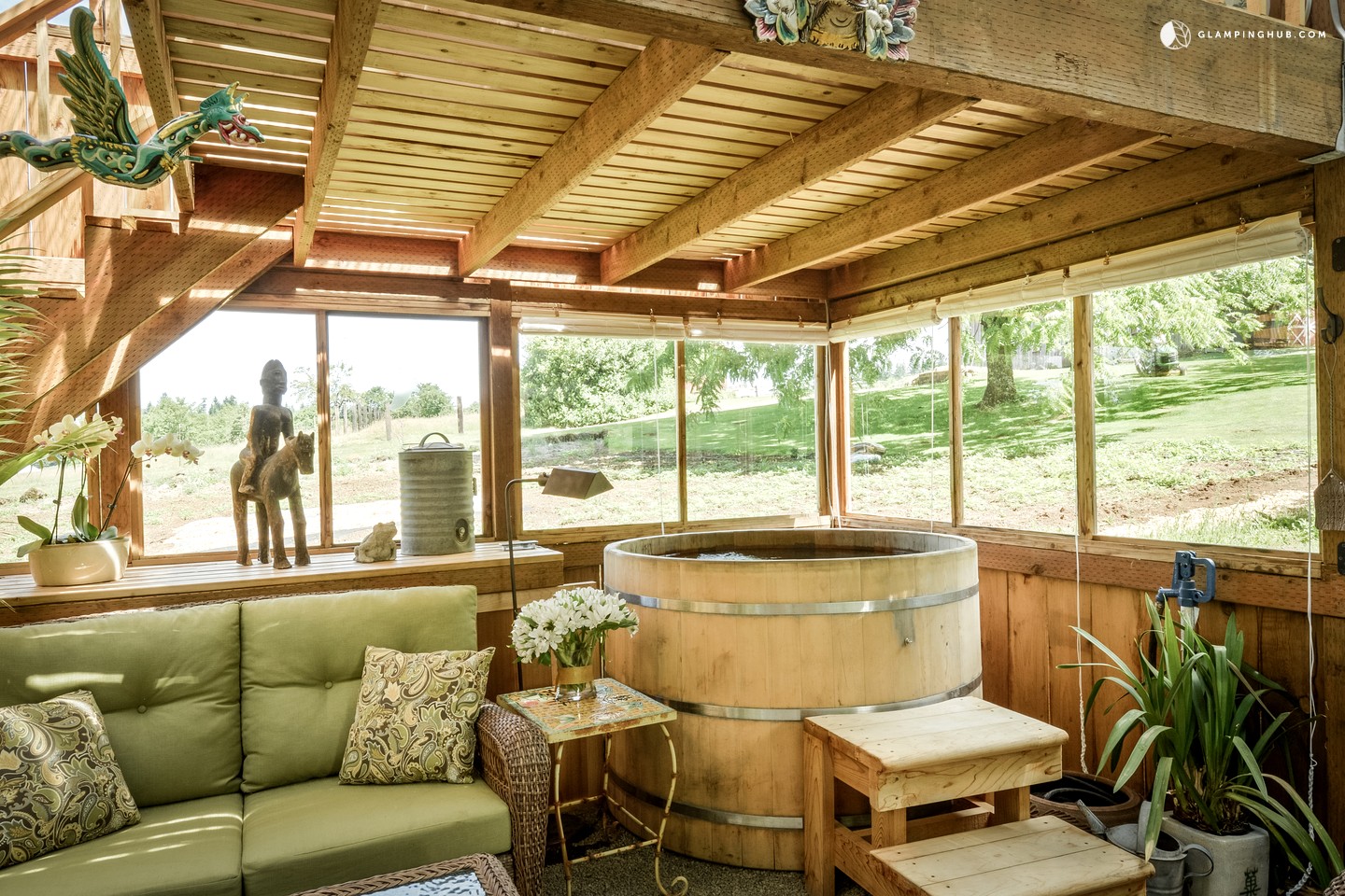 Cozy Cottage Getaway in Oregon | Glamping in Oregon