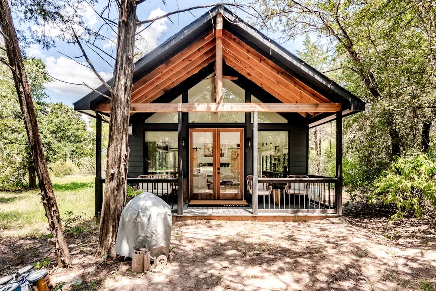 Relaxing Ranch, Friendly Animals, Modern Stay Cabin 1 | Cedar Creek ...