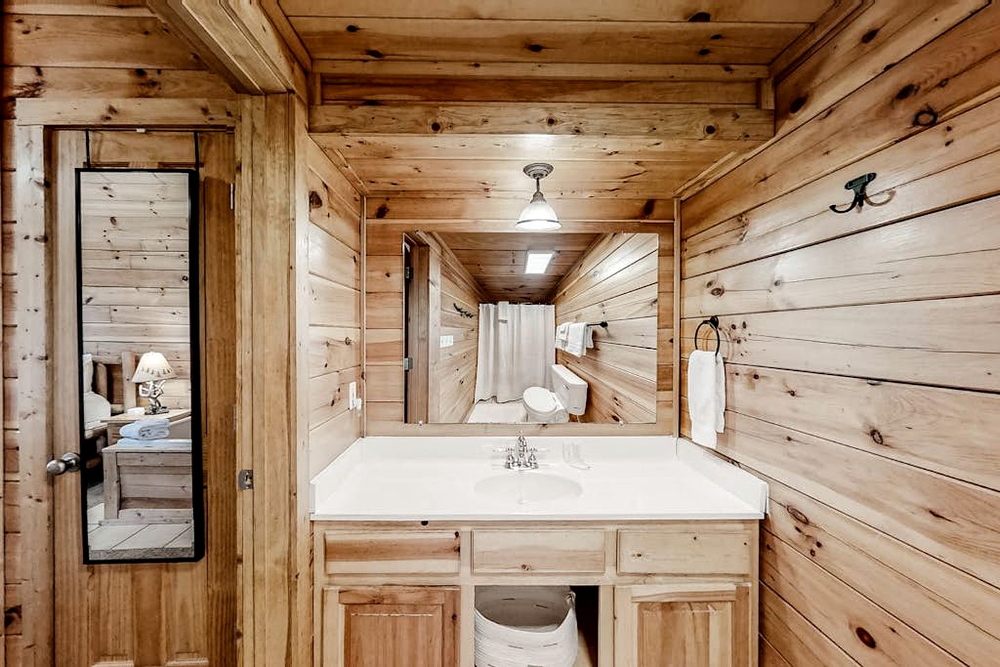 Smoky Pine Vista | Pigeon Forge, Tennessee | Glamping Hub