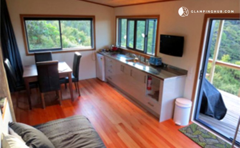 Spacious Treehouse in New Zealand | Glamping in New Zealand