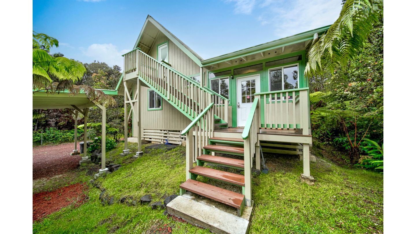 Kilauea Cottage A, Cottages, Volcano, United States of America ...