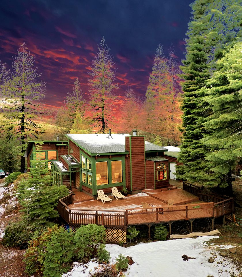 Sunrise Lodge, Cabins, Weed, United States of America | Glamping Hub