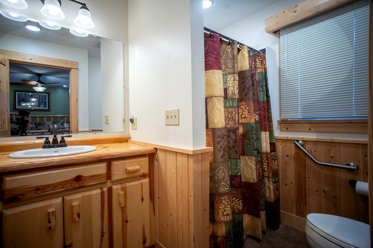 The Bent Paddle Cabin @ Timber Bay (CB14) | Babbitt, Minnesota ...