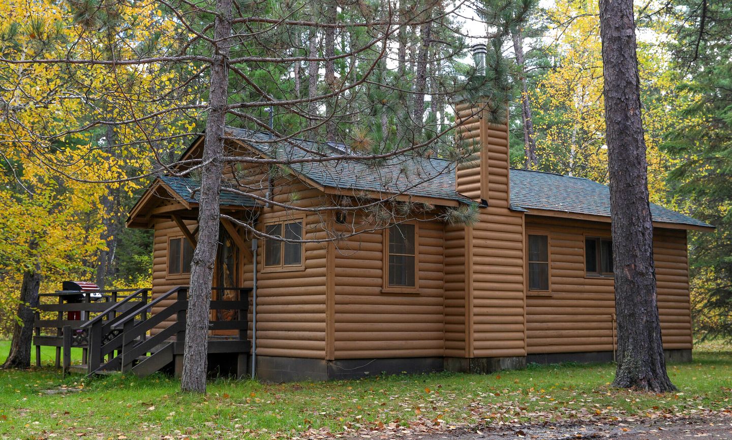 The Cougar Cabin @ Timber Bay (CB01) | Babbitt, Minnesota | Glamping Hub