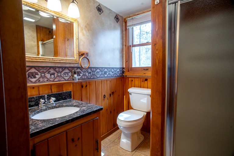 The Lynx Cabin @ Timber Bay (CB12) | Babbitt, Minnesota | Glamping Hub