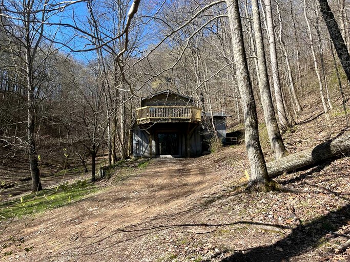 Treehouse Loft in the Magical Forest /hot tub, Tree Houses, Franklin ...