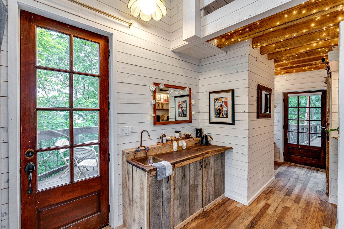 Treetop Hideaways: The Dogwood Treehouse, Tree Houses, Chattanooga ...