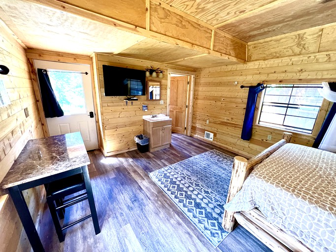 RU - Triple G’s Resort - Cabin 11, Cabins, Essex, United States of ...