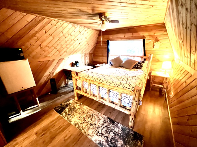 RU - Triple G's Resort - Cabin 2, Cabins, Essex, United States of ...