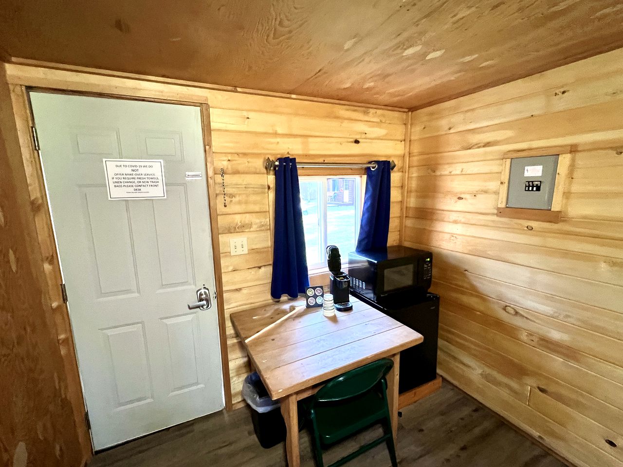 RU - Triple G’s Resort - Cabin 4, Cabins, Essex, United States of ...