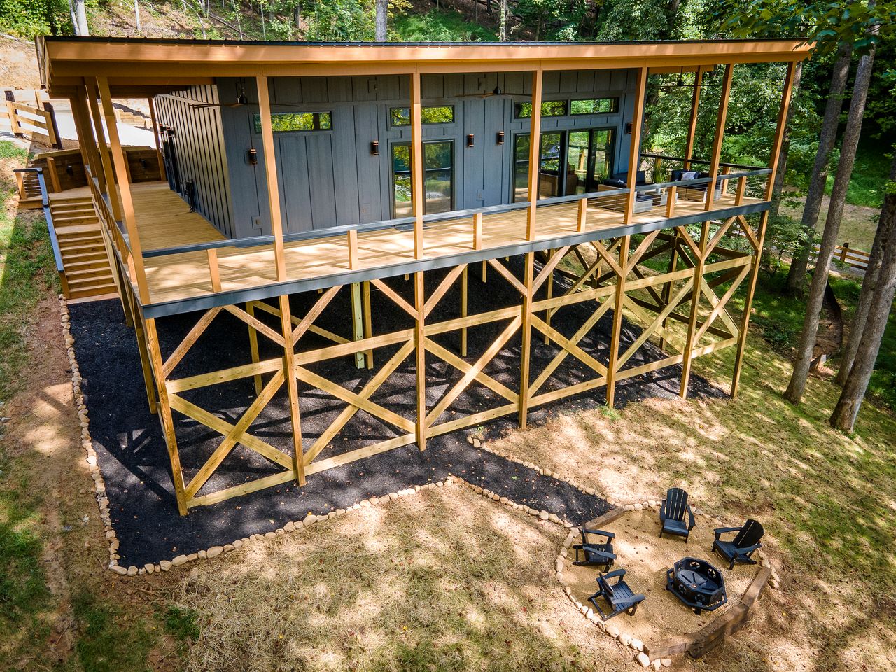 Troll's Treehouse - Walk to Town | Helen, Georgia | Glamping Hub