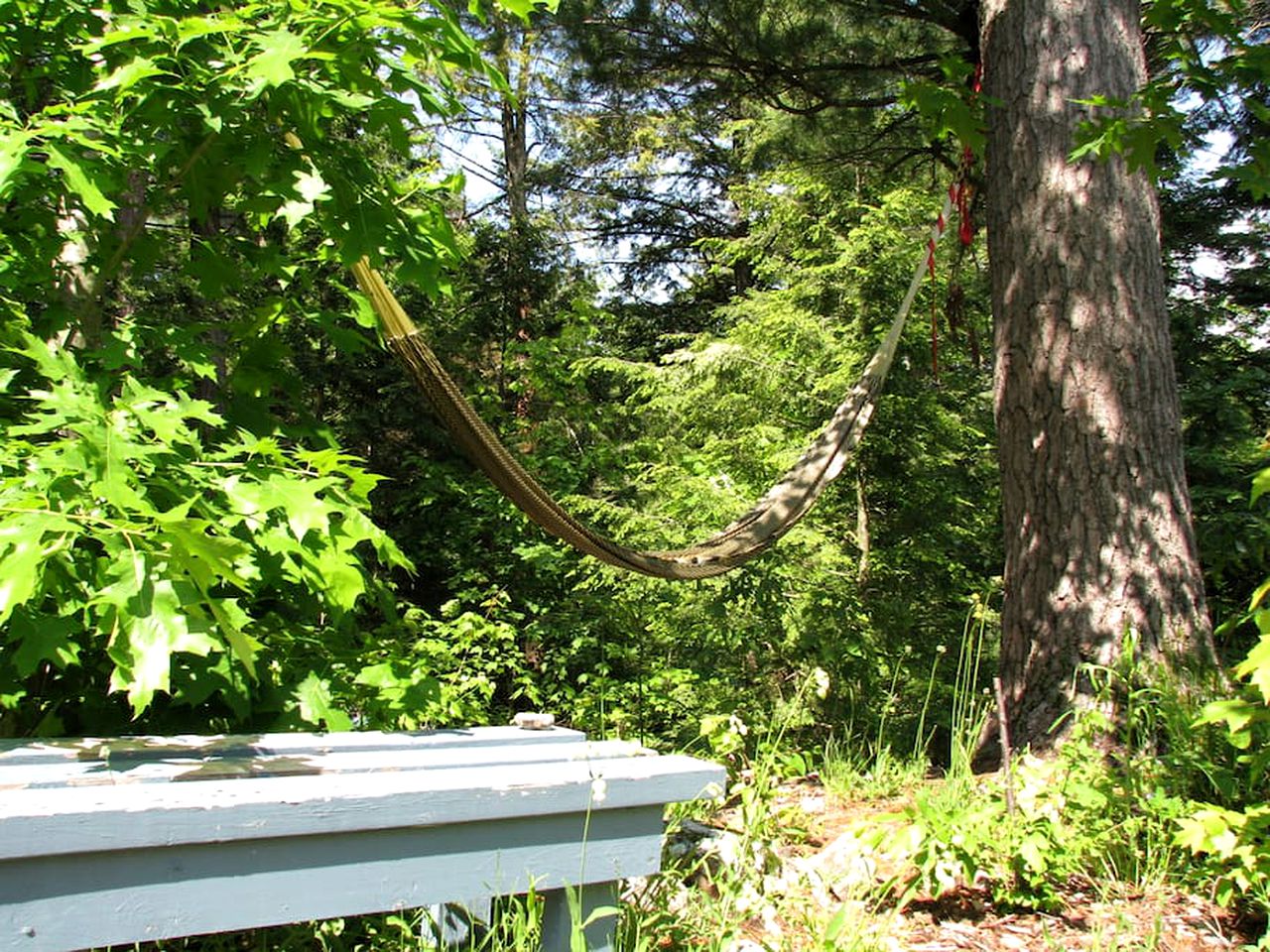 The Lazy Cabin, Cabins, Chelsea, Canada | Glamping Hub