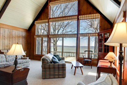 Rustic Cabins | Vacation Cabin for Rent | Remote Log Cabins