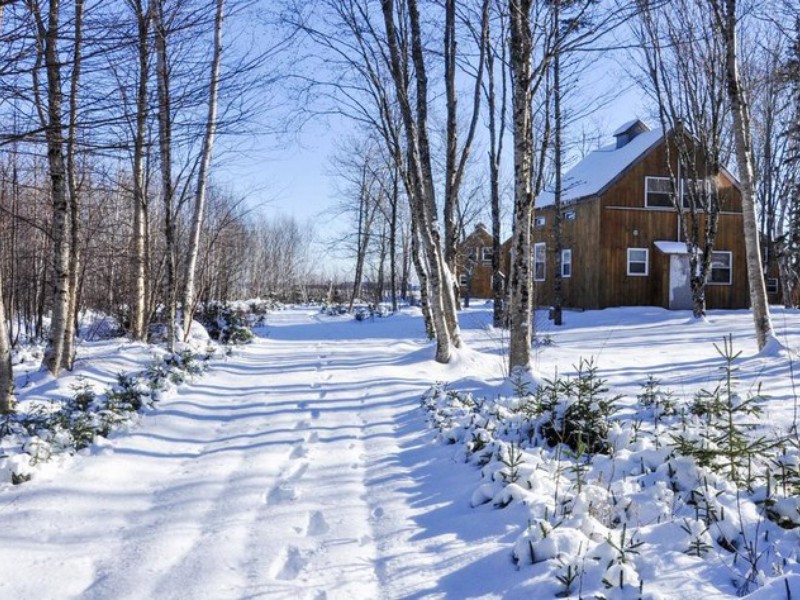 Winter Weekend Getaways | glampinghub.com
